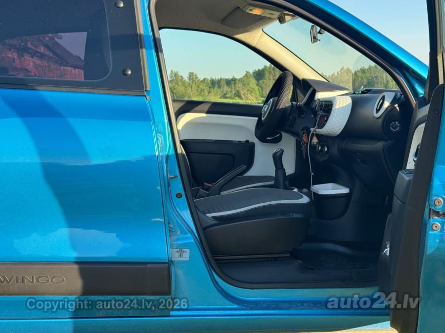Zils Renault Twingo 2014 Tartu, ar dzinēja tilpumu 0.00 L un nobraukumu 155 tūkst. km par 4500 €, foto 12 vietnē AUTOMOTO.COM.LV