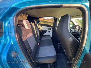 Zils Renault Twingo 2014 Tartu, ar dzinēja tilpumu 0.00 L un nobraukumu 155 tūkst. km par 4500 €, foto 17 vietnē AUTOMOTO.COM.LV