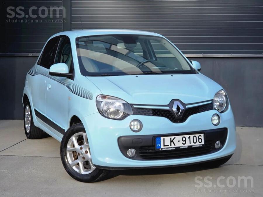 Green Renault Twingo 2015 in Riga, with an engine capacity of 1.00 L and mileage of 81 thousand km for 5500 €, photo 1 on AUTOMOTO.COM.LV