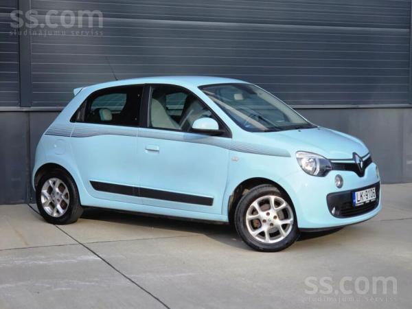 Green Renault Twingo 2015 in Riga, with an engine capacity of 1.00 L and mileage of 81 thousand km for 5500 €, photo 5 on AUTOMOTO.COM.LV