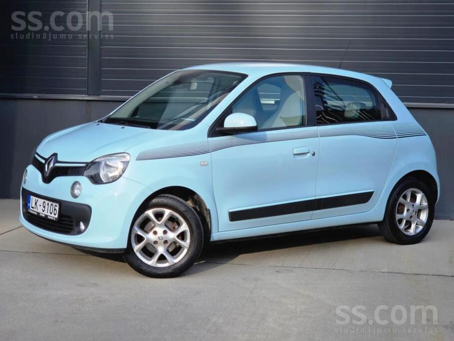 Green Renault Twingo 2015 in Riga, with an engine capacity of 1.00 L and mileage of 81 thousand km for 5500 €, photo 17 on AUTOMOTO.COM.LV