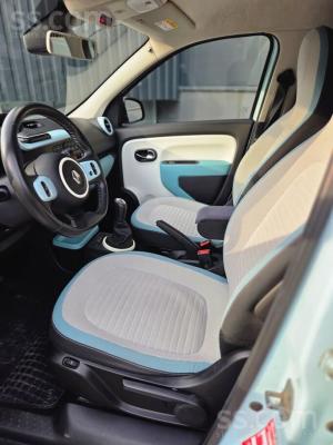 Green Renault Twingo 2015 in Riga, with an engine capacity of 1.00 L and mileage of 81 thousand km for 5500 €, photo 18 on AUTOMOTO.COM.LV