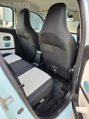 Green Renault Twingo 2015 in Riga, with an engine capacity of 1.00 L and mileage of 81 thousand km for 5500 €, photo 26 on AUTOMOTO.COM.LV