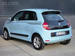Green Renault Twingo 2015 in Riga, with an engine capacity of 1.00 L and mileage of 81 thousand km for 5500 €, photo 31 on AUTOMOTO.COM.LV