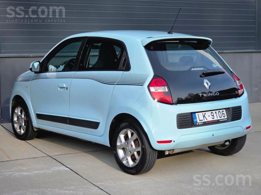 Green Renault Twingo 2015 in Riga, with an engine capacity of 1.00 L and mileage of 81 thousand km for 5500 €, photo 31 on AUTOMOTO.COM.LV