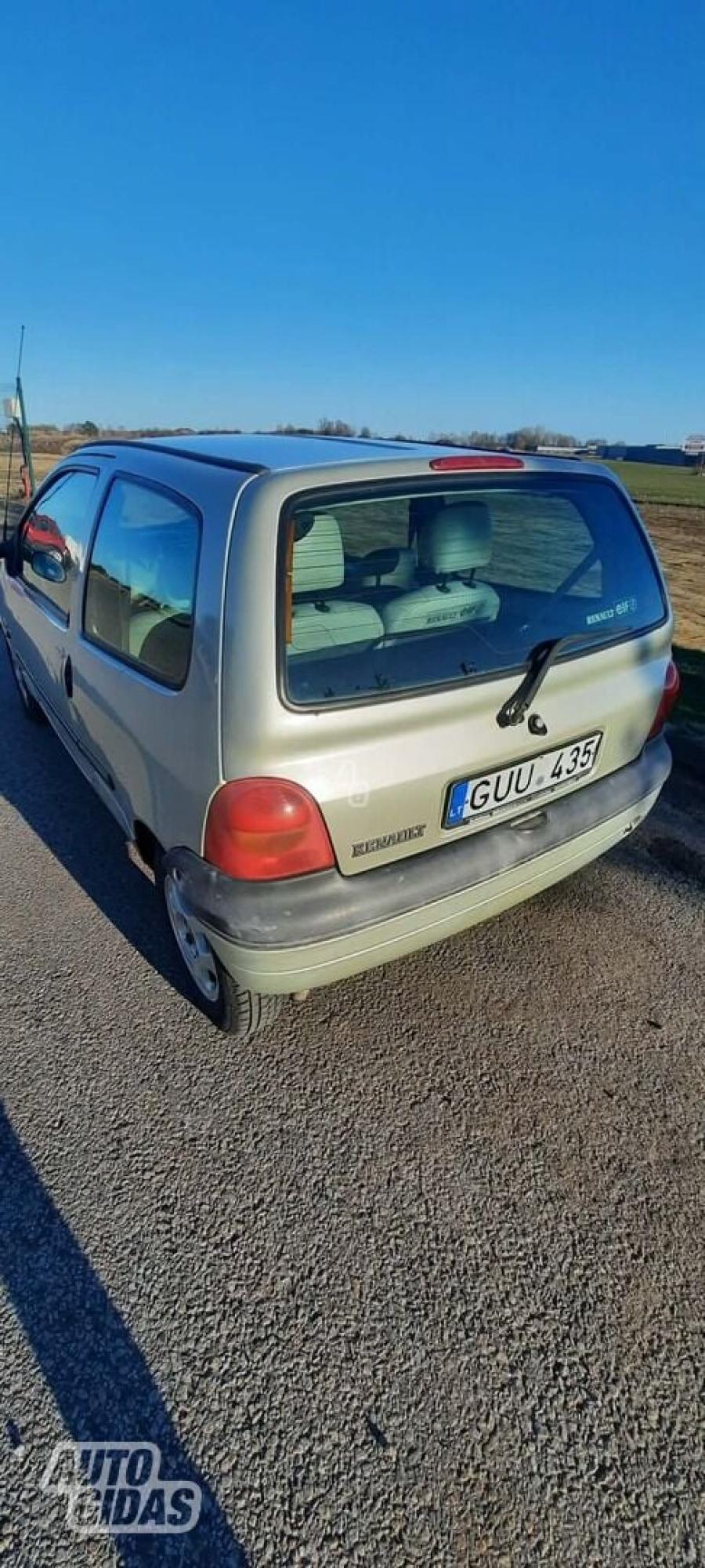 Pelēks Renault Twingo 1999 Klaipėda, ar dzinēja tilpumu 1.10 L un nobraukumu 218 tūkst. km par 1350 €, foto 8 vietnē AUTOMOTO.COM.LV