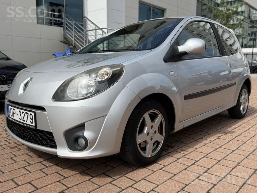 Pelēks Renault Twingo 2007 Rīga, ar dzinēja tilpumu 1.10 L un nobraukumu 0 tūkst. km par 2300 €, foto 3 vietnē AUTOMOTO.COM.LV