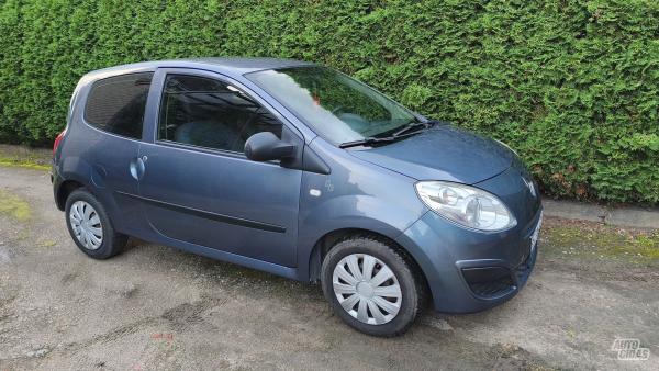 Grey Renault Twingo 2008 in Vilkaviskis, with an engine capacity of 1.50 L and mileage of 152 thousand km for 1490 €, photo 3 on AUTOMOTO.COM.LV