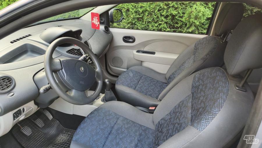 Pelēks Renault Twingo 2008 Vilkaviškis, ar dzinēja tilpumu 1.50 L un nobraukumu 152 tūkst. km par 1490 €, foto 6 vietnē AUTOMOTO.COM.LV