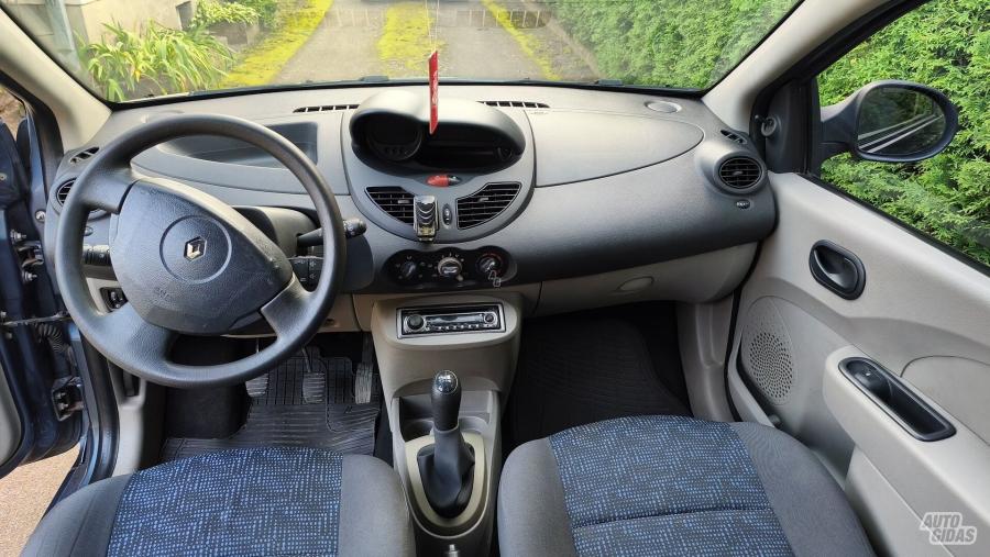 Pelēks Renault Twingo 2008 Vilkaviškis, ar dzinēja tilpumu 1.50 L un nobraukumu 152 tūkst. km par 1490 €, foto 8 vietnē AUTOMOTO.COM.LV