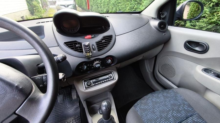 Pelēks Renault Twingo 2008 Vilkaviškis, ar dzinēja tilpumu 1.50 L un nobraukumu 152 tūkst. km par 1490 €, foto 9 vietnē AUTOMOTO.COM.LV
