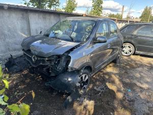 Grey Renault Twingo 2016 in Taurage, with an engine capacity of 1.00 L and mileage of 136 thousand km for 1500 €, photo 7 on AUTOMOTO.COM.LV
