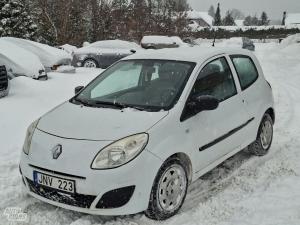 Renault Twingo 2010 in Silute, with an engine capacity of 1.10 L and mileage of 260 thousand km for 1000 €, photo  on AUTOMOTO.COM.LV