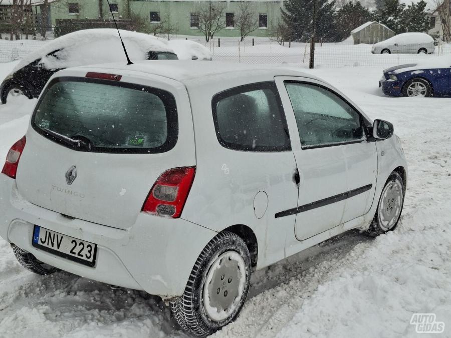 Renault Twingo 2010 Šilutė, ar dzinēja tilpumu 1.10 L un nobraukumu 260 tūkst. km par 1000 €, foto 3 vietnē AUTOMOTO.COM.LV