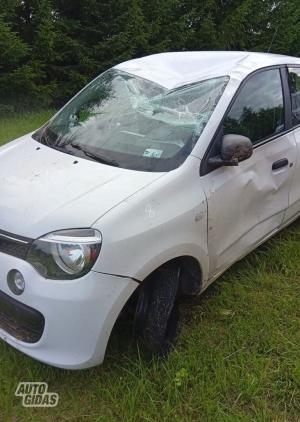 Renault Twingo 2017 Daugavpils, ar dzinēja tilpumu 1.00 L un nobraukumu 50 tūkst. km par 900 €, foto  vietnē AUTOMOTO.COM.LV