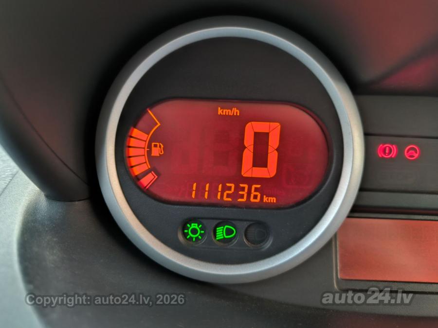 Оранжевый Рено Твинго 2008 в Нарва, объемом двигателя 1.10 л и пробегом 112 тыс. км за 1650 €, фото 11 на AUTOMOTO.COM.LV