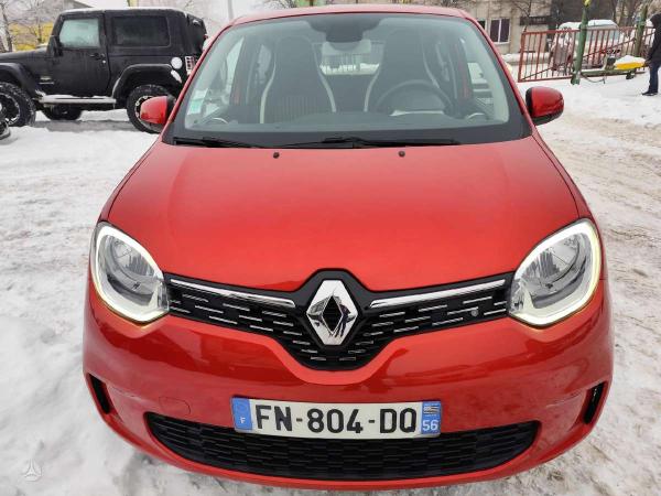 Sarkans Renault Twingo 2020 Tauragė, ar dzinēja tilpumu 1.00 L un nobraukumu 29 tūkst. km par 7600 €, foto 1 vietnē AUTOMOTO.COM.LV