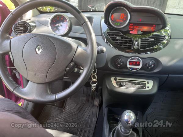 Violets Renault Twingo 2013 Tapa, ar dzinēja tilpumu 1.10 L un nobraukumu 0 tūkst. km par 3000 €, foto 5 vietnē AUTOMOTO.COM.LV