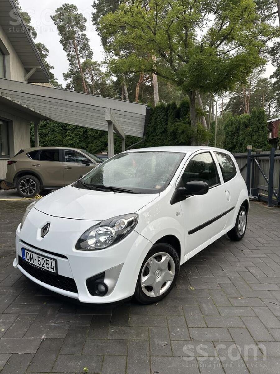 Balts Renault Twingo 2011 Jūrmala, ar dzinēja tilpumu 1.20 L un nobraukumu 277 tūkst. km par 1400 €, foto 1 vietnē AUTOMOTO.COM.LV