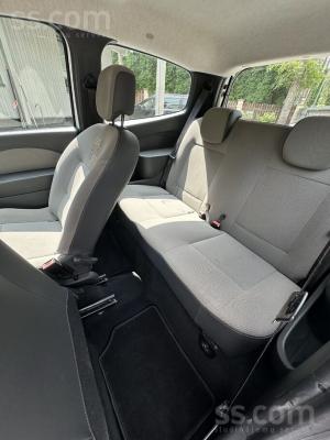 Balts Renault Twingo 2011 Jūrmala, ar dzinēja tilpumu 1.20 L un nobraukumu 277 tūkst. km par 1400 €, foto 7 vietnē AUTOMOTO.COM.LV