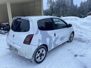 Balts Renault Twingo 2009 Telšiai, ar dzinēja tilpumu 1.50 L un nobraukumu 224 tūkst. km par 1050 €, foto 3 vietnē AUTOMOTO.COM.LV
