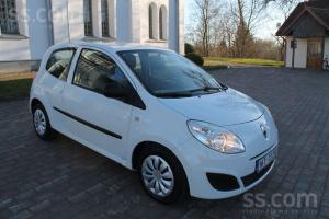 Balts Renault Twingo 2009 Saldus, ar dzinēja tilpumu 1.20 L un nobraukumu 206 tūkst. km par 1390 €, foto 4 vietnē AUTOMOTO.COM.LV