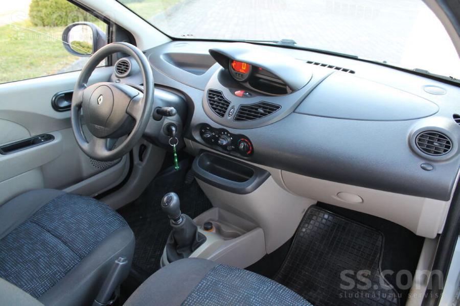 Balts Renault Twingo 2009 Saldus, ar dzinēja tilpumu 1.20 L un nobraukumu 206 tūkst. km par 1390 €, foto 12 vietnē AUTOMOTO.COM.LV