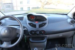 Balts Renault Twingo 2009 Saldus, ar dzinēja tilpumu 1.20 L un nobraukumu 206 tūkst. km par 1390 €, foto 15 vietnē AUTOMOTO.COM.LV