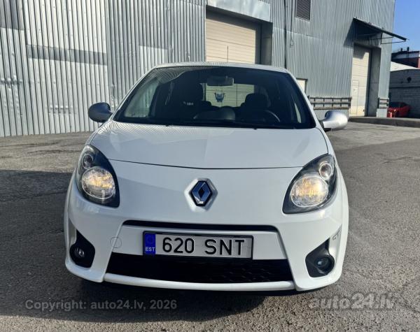White Renault Twingo 2010 in Tallinn, with an engine capacity of 1.50 L and mileage of 202 thousand km for 2500 €, photo 2 on AUTOMOTO.COM.LV