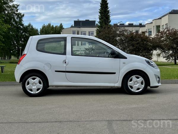 Balts Renault Twingo 2011 Cēsis, ar dzinēja tilpumu 1.20 L un nobraukumu 241 tūkst. km par 2650 €, foto 6 vietnē AUTOMOTO.COM.LV