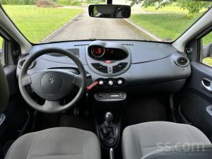 Balts Renault Twingo 2011 Cēsis, ar dzinēja tilpumu 1.20 L un nobraukumu 241 tūkst. km par 2650 €, foto 11 vietnē AUTOMOTO.COM.LV