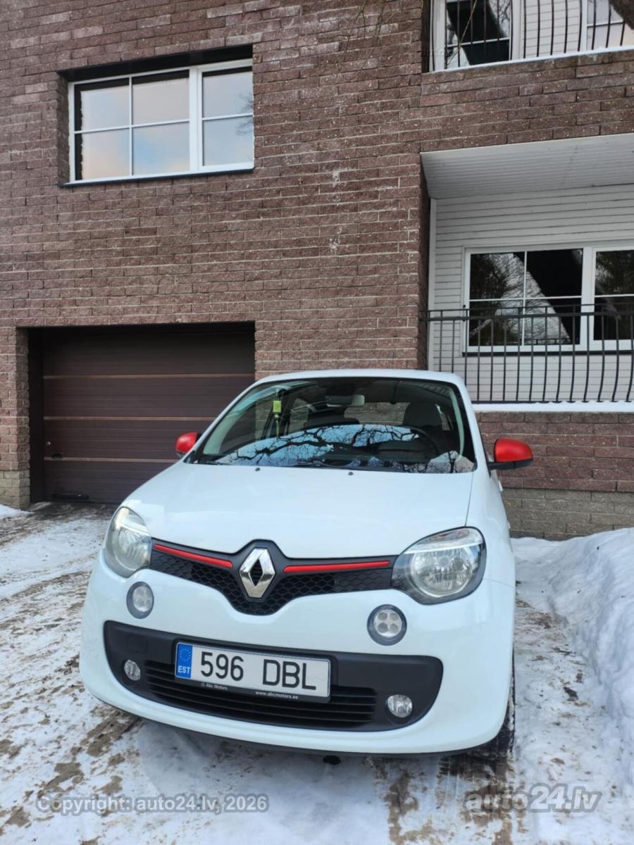 Balts Renault Twingo 2015 Tallina, ar dzinēja tilpumu 1.00 L un nobraukumu 128 tūkst. km par 3200 €, foto 7 vietnē AUTOMOTO.COM.LV