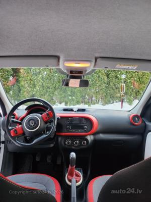 Balts Renault Twingo 2015 Tallina, ar dzinēja tilpumu 1.00 L un nobraukumu 128 tūkst. km par 3200 €, foto 13 vietnē AUTOMOTO.COM.LV