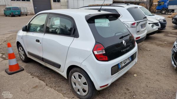 Balts Renault Twingo 2016 Viļņa, ar dzinēja tilpumu 1.00 L un nobraukumu 57 tūkst. km par 4950 €, foto 3 vietnē AUTOMOTO.COM.LV