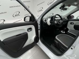 White Renault Twingo 2022 in Vilnius, with an engine capacity of 0.00 L and mileage of 26 thousand km for 9900 €, photo 19 on AUTOMOTO.COM.LV