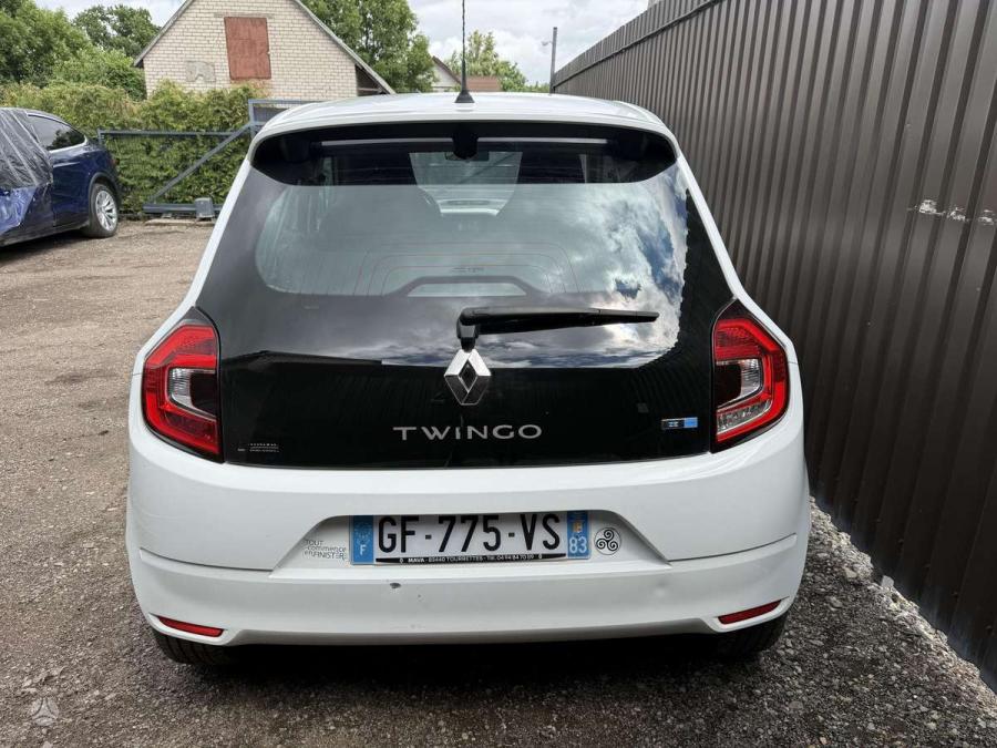 White Renault Twingo 2022 in Kaunas, with an engine capacity of 0.00 L and mileage of 35 thousand km for 5200 €, photo 9 on AUTOMOTO.COM.LV