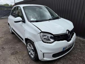 White Renault Twingo 2022 in Kaunas, with an engine capacity of 0.00 L and mileage of 35 thousand km for 4999 €, photo  on AUTOMOTO.COM.LV