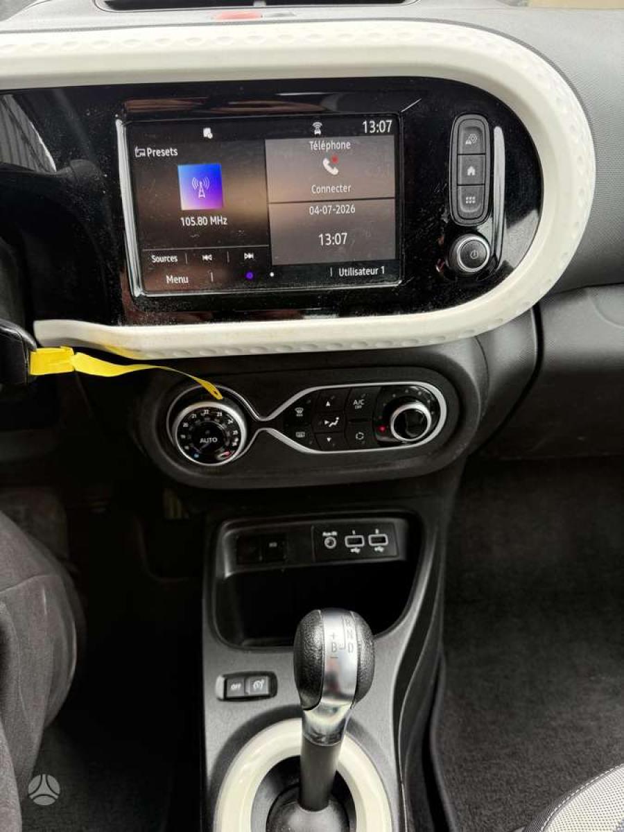 Balts Renault Twingo 2022 Kauņa, ar dzinēja tilpumu 0.00 L un nobraukumu 34 tūkst. km par 4600 €, foto 10 vietnē AUTOMOTO.COM.LV