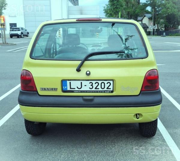 Желтый Рено Твинго 1998 в Рига, объемом двигателя 1.20 л и пробегом 140 тыс. км за 1350 €, фото 4 на AUTOMOTO.COM.LV