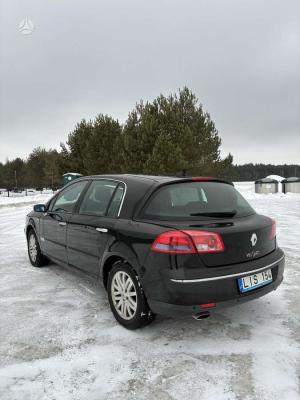 Black Renault vel-satis 2006 in Salcininkai, with an engine capacity of 2.19 L and mileage of 314 thousand km for 790 €, photo 4 on AUTOMOTO.COM.LV