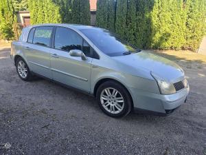 Pelēks Renault vel-satis 2004 Jurbarkas, ar dzinēja tilpumu 2.20 L un nobraukumu 240 tūkst. km par 1000 €, foto  vietnē AUTOMOTO.COM.LV
