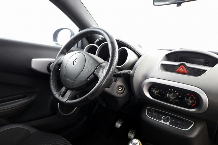 Blue Renault Wind 2011 in Tallinn, with an engine capacity of 1.10 L and mileage of 194 thousand km for 1799 €, photo 16 on AUTOMOTO.COM.LV