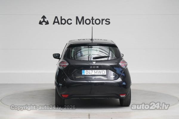 Melns Renault Zoe 2021 Tallina, ar dzinēja tilpumu 0.00 L un nobraukumu 124 tūkst. km par 15990 €, foto 5 vietnē AUTOMOTO.COM.LV
