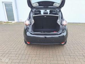 Black Renault Zoe 2023 in Kaunas, with an engine capacity of 0.00 L and mileage of 26 thousand km for 26925 €, photo 8 on AUTOMOTO.COM.LV