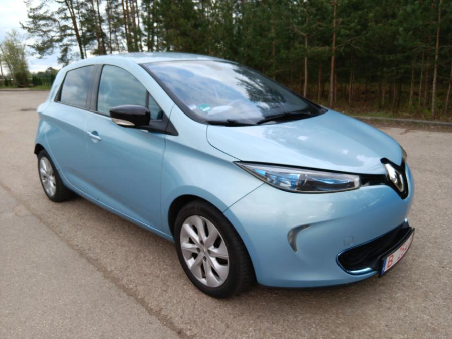 Blue Renault Zoe 2013 in Riga, with an engine capacity of 0.00 L and mileage of 149 thousand km for 5750 €, photo 1 on AUTOMOTO.COM.LV