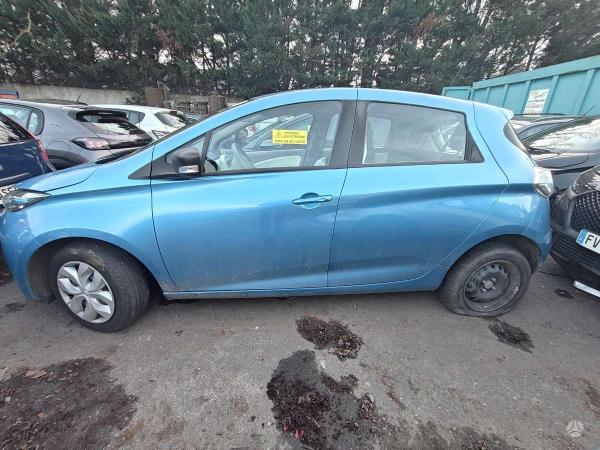 Blue Renault Zoe 2019 in Anyksciai, with an engine capacity of 0.00 L and mileage of 65 thousand km for 3700 €, photo 1 on AUTOMOTO.COM.LV