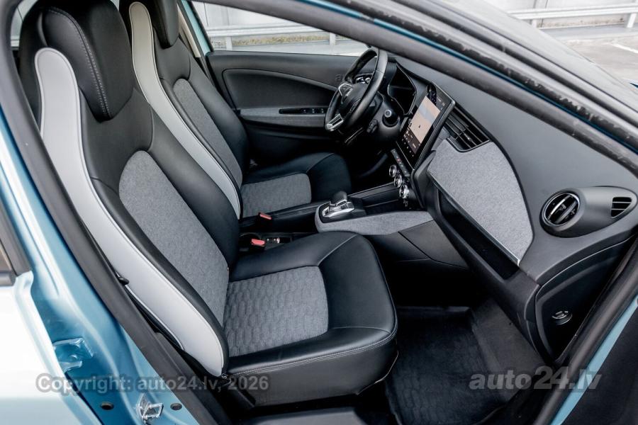 Zils Renault Zoe 2020 Pērnava, ar dzinēja tilpumu 0.00 L un nobraukumu 77 tūkst. km par 12300 €, foto 12 vietnē AUTOMOTO.COM.LV