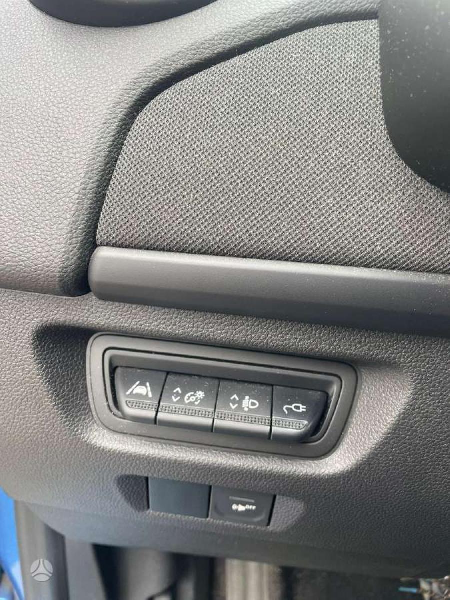 Zils Renault Zoe 2020 Elektrėnai, ar dzinēja tilpumu 0.00 L un nobraukumu 47 tūkst. km par 9950 €, foto 11 vietnē AUTOMOTO.COM.LV