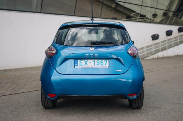Zils Renault Zoe 2020 Rīga, ar dzinēja tilpumu 0.00 L un nobraukumu 71 tūkst. km par 14300 €, foto 9 vietnē AUTOMOTO.COM.LV
