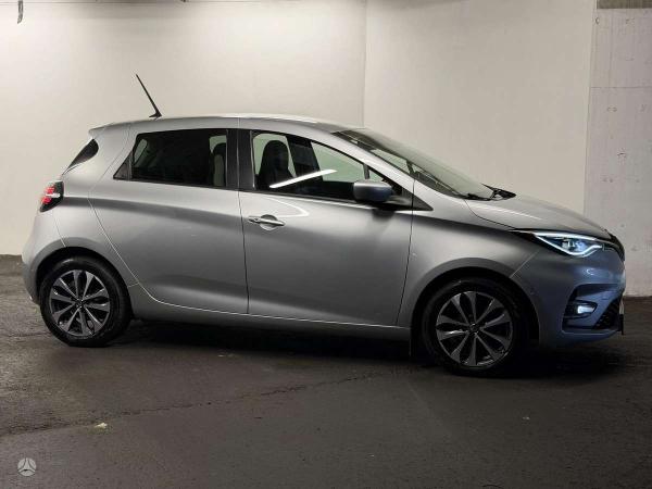 Zils Renault Zoe 2020 Bauska, ar dzinēja tilpumu 0.00 L un nobraukumu 99 tūkst. km par 11350 €, foto 5 vietnē AUTOMOTO.COM.LV